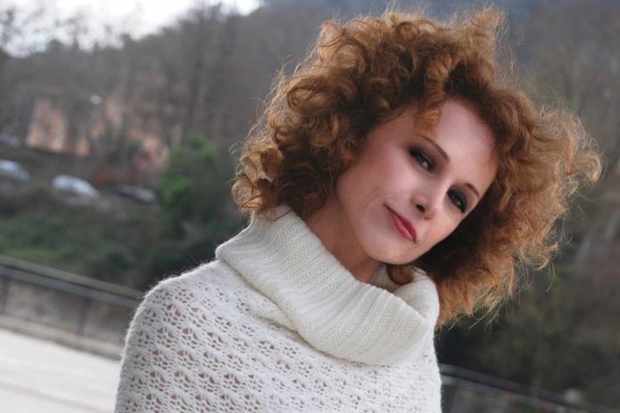 Ricordate la cattiva Eva Bonelli, in Vivere? Così Beatrice Luzzi ...