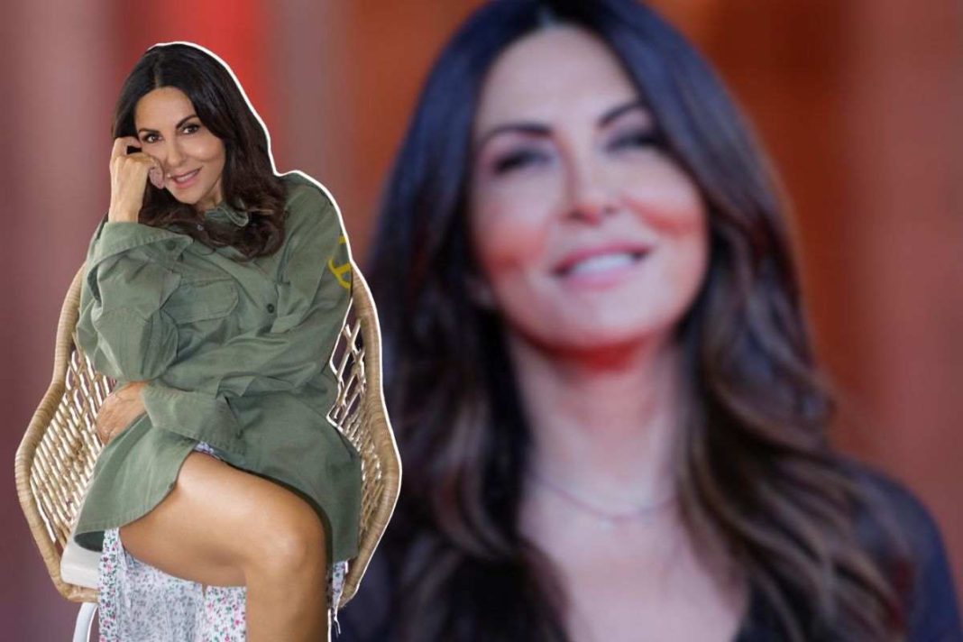 Sabrina Ferilli, fisico statuario a quasi 60 anni: ecco gli esercizi a ...